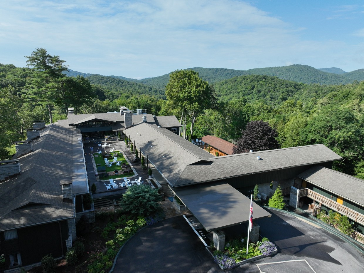 Skyline Lodge | Highlands, NC | EasyLink