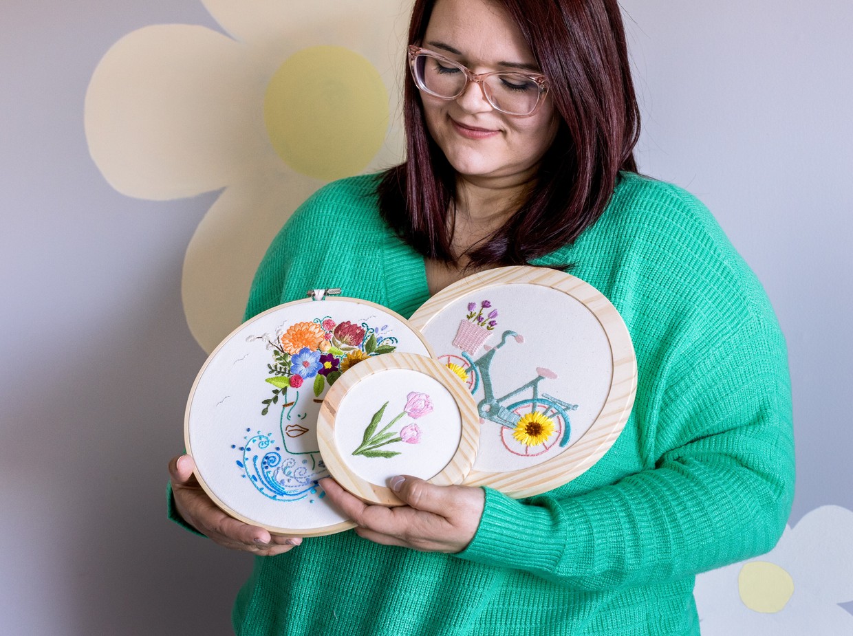 Alex | Happy Hobby | EasyLink